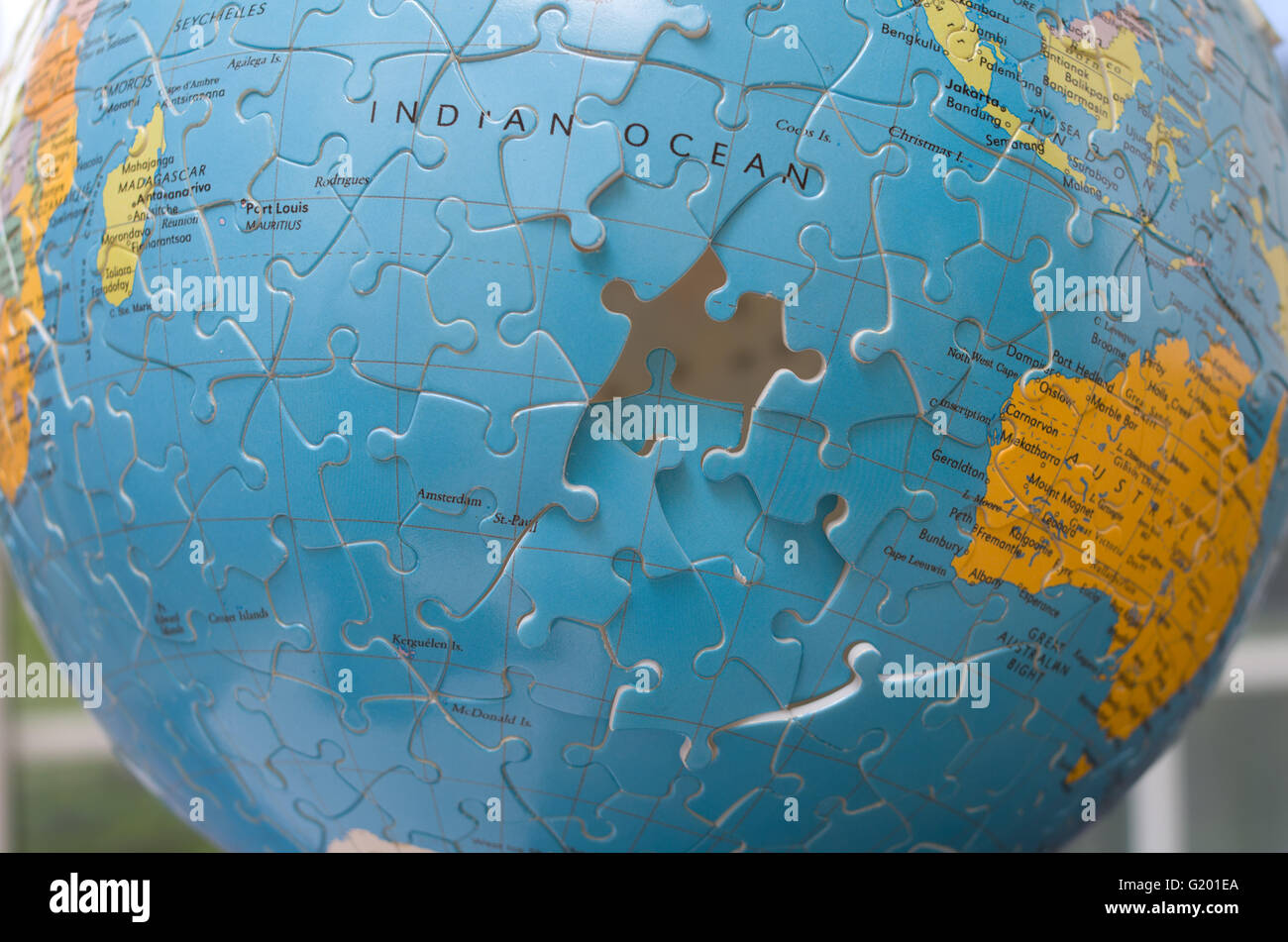 Globe jigsaw puzzle Stock Photo - Alamy