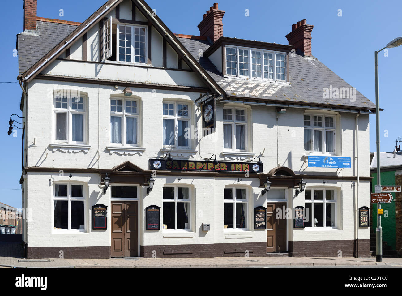 Sandpiper public house hi-res stock photography and images - Alamy