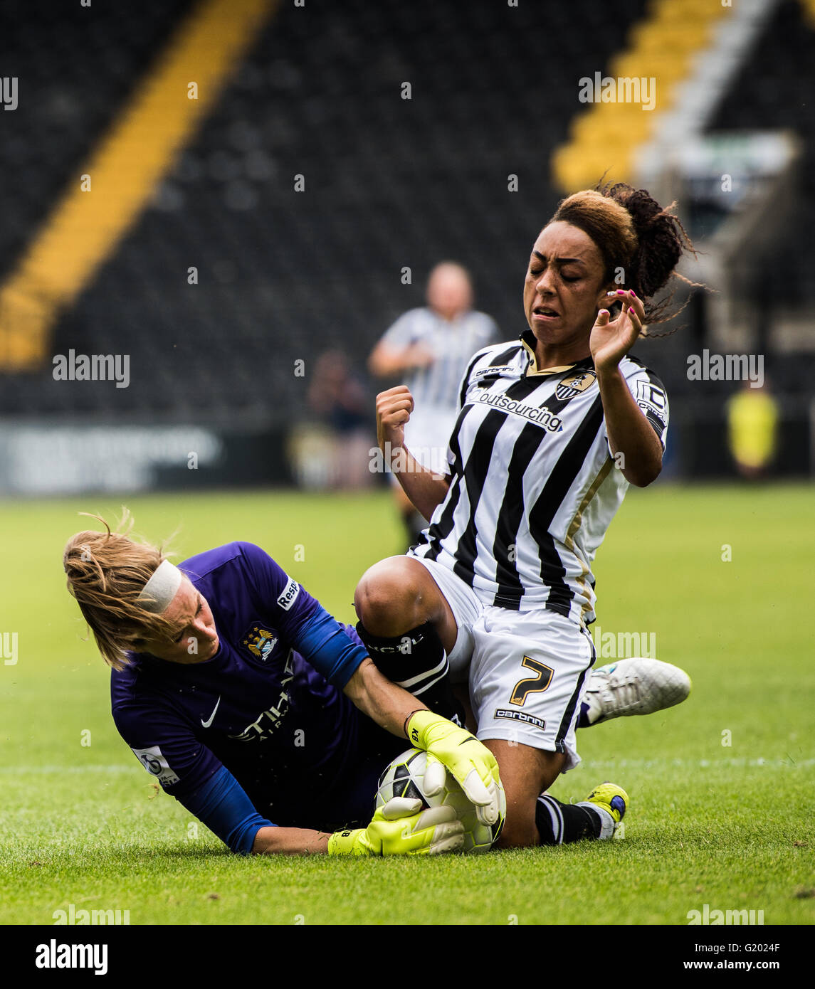 jess clarke notts county ladies football forward Stock Photo - Alamy