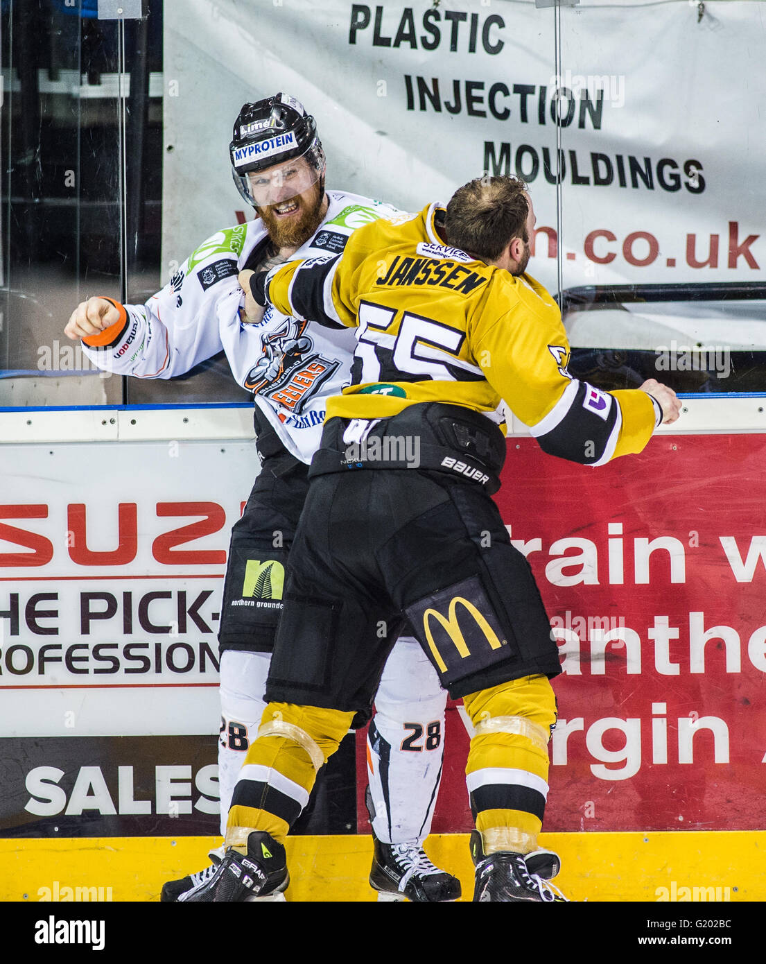 ice hockey fight Stock Photo - Alamy