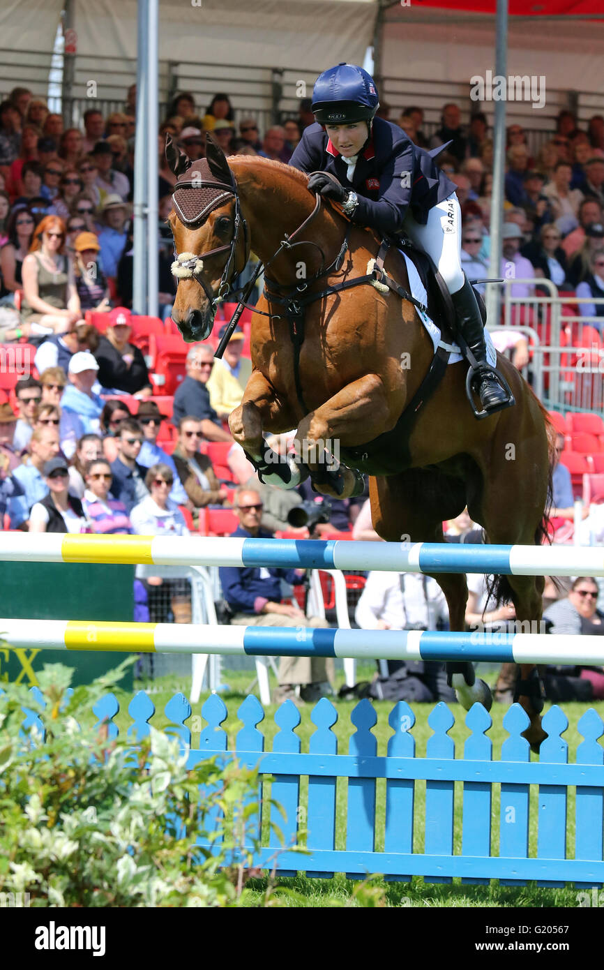 Laura Collett (Great Britain) riding Grand Manoeuvre in the show ...