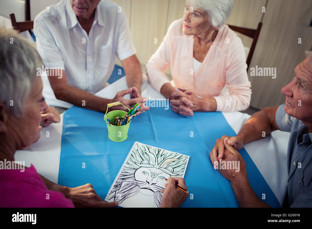 Elderly pensioner drawing hi-res stock photography and images - Alamy