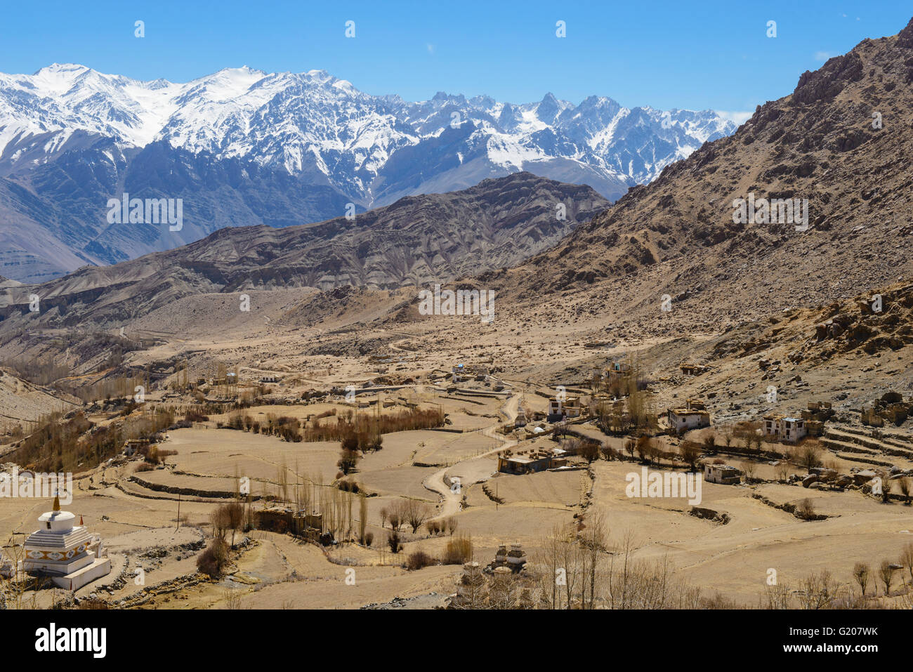 Capital city of leh hi-res stock photography and images - Alamy