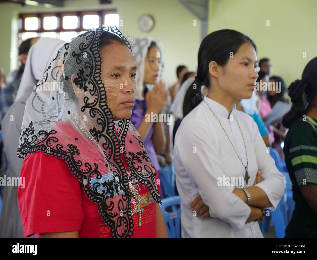 MYANMAR Catholic church Sunday service at Shwe Pyi Thar Stock Photo - Alamy