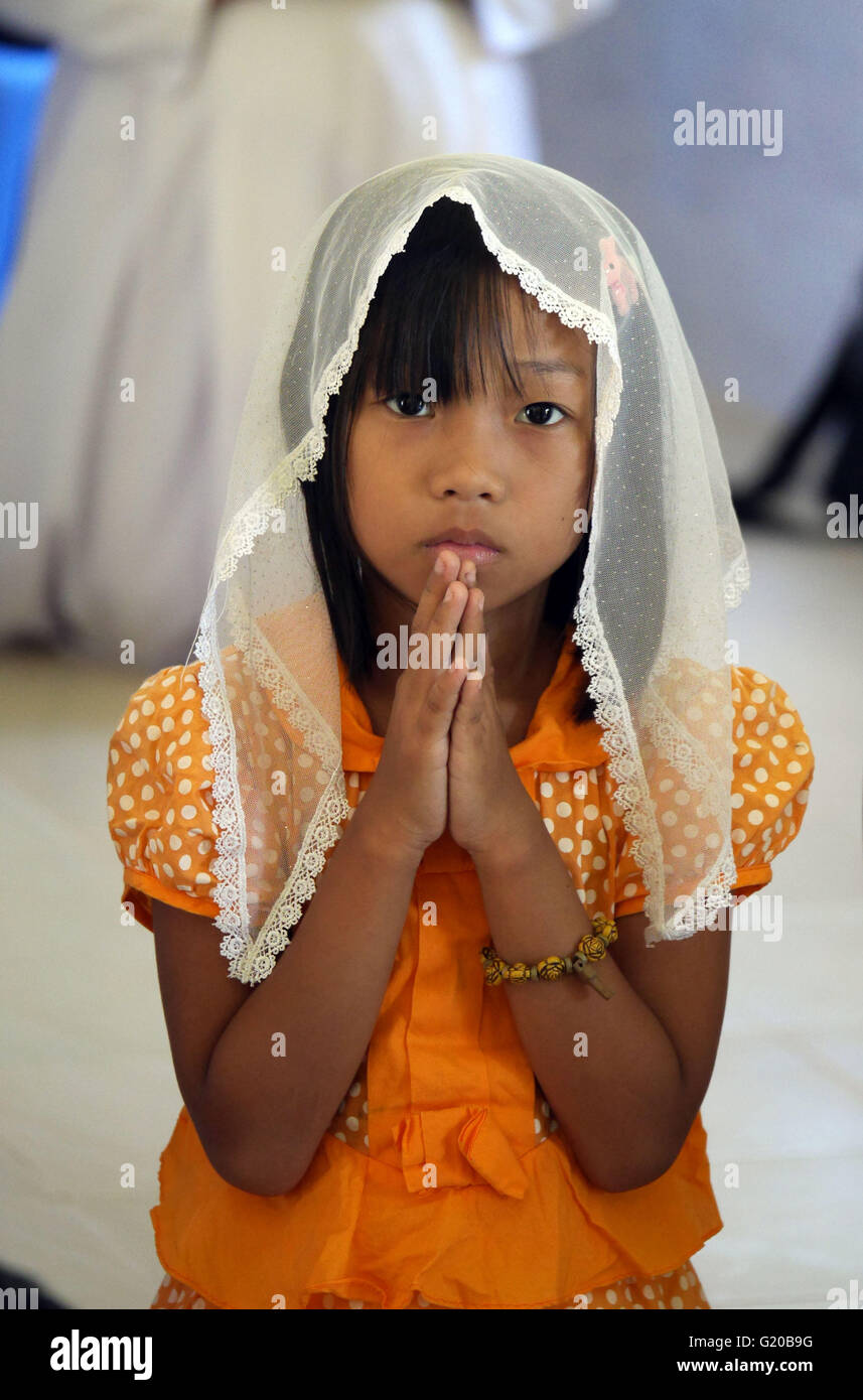 MYANMAR Catholic church Sunday service at Shwe Pyi Thar Stock Photo - Alamy