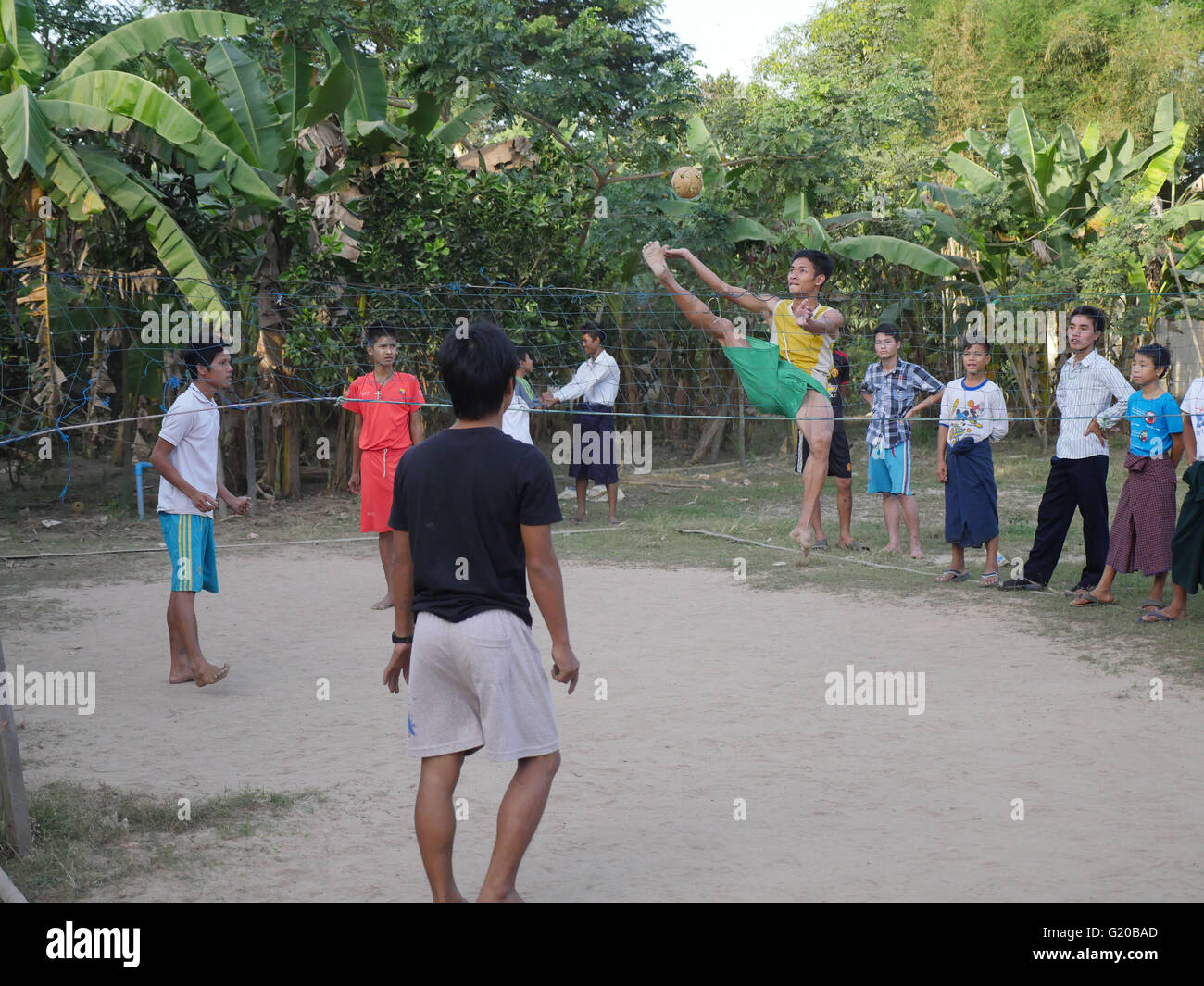 The handball boys hi-res stock photography and images - Alamy