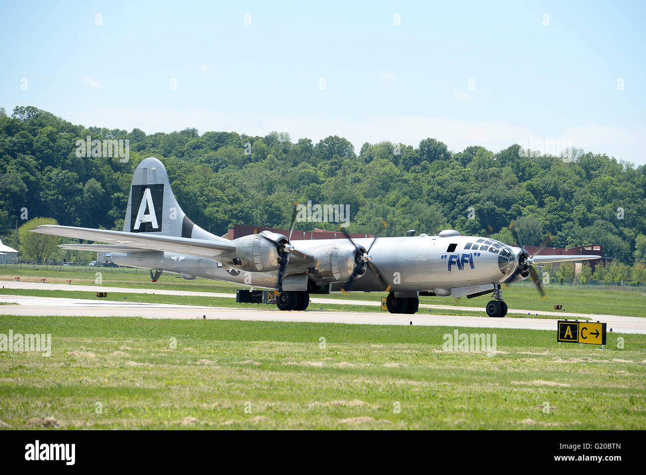 Boeing b 29 superfortress aircraft hi-res stock photography and images - Alamy