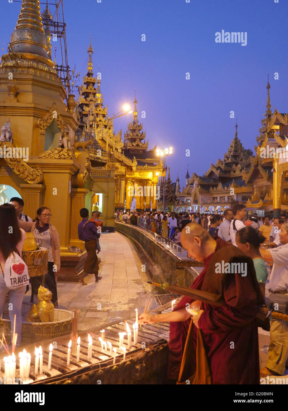 Burma festival of candles hi-res stock photography and images - Alamy
