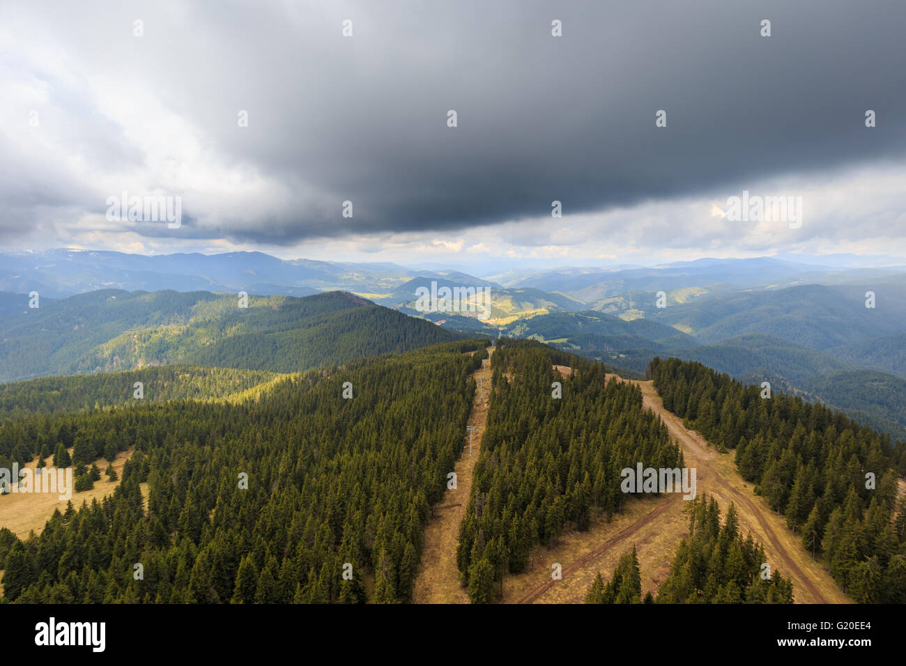 Dramatic mountain view hi-res stock photography and images - Alamy