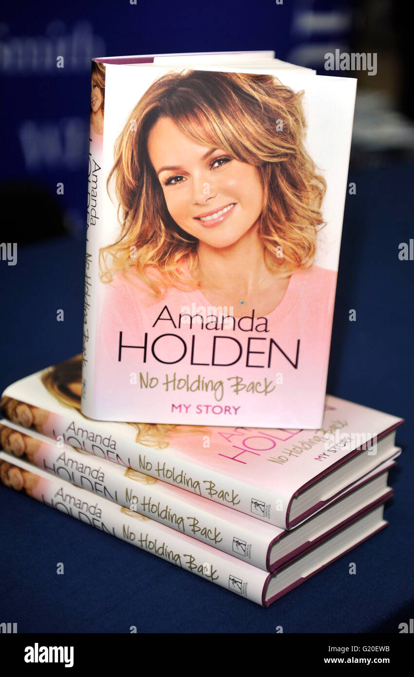 Amanda Holden book signing at WH Smiths Milton Keynes Stock Photo - Alamy
