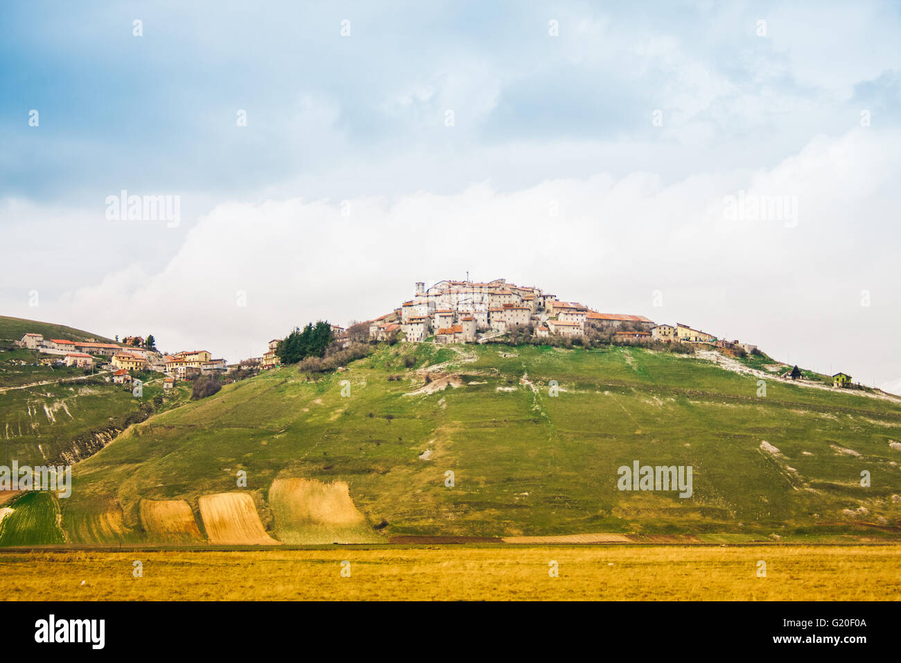 Norcia country umbria italy hi-res stock photography and images - Alamy