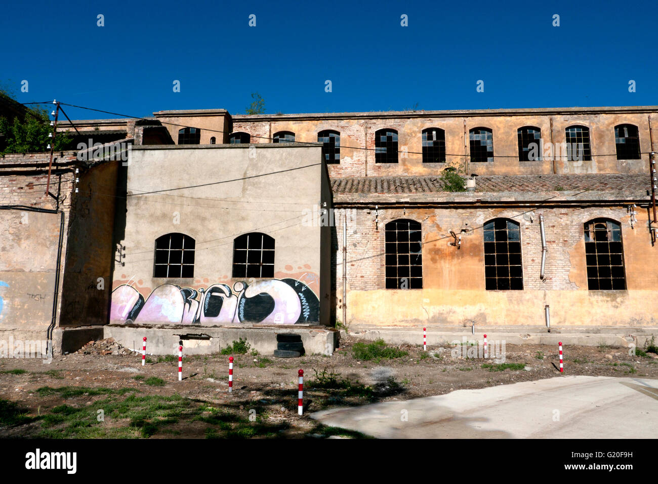 Abandoned and ancient factory Stock Photo - Alamy