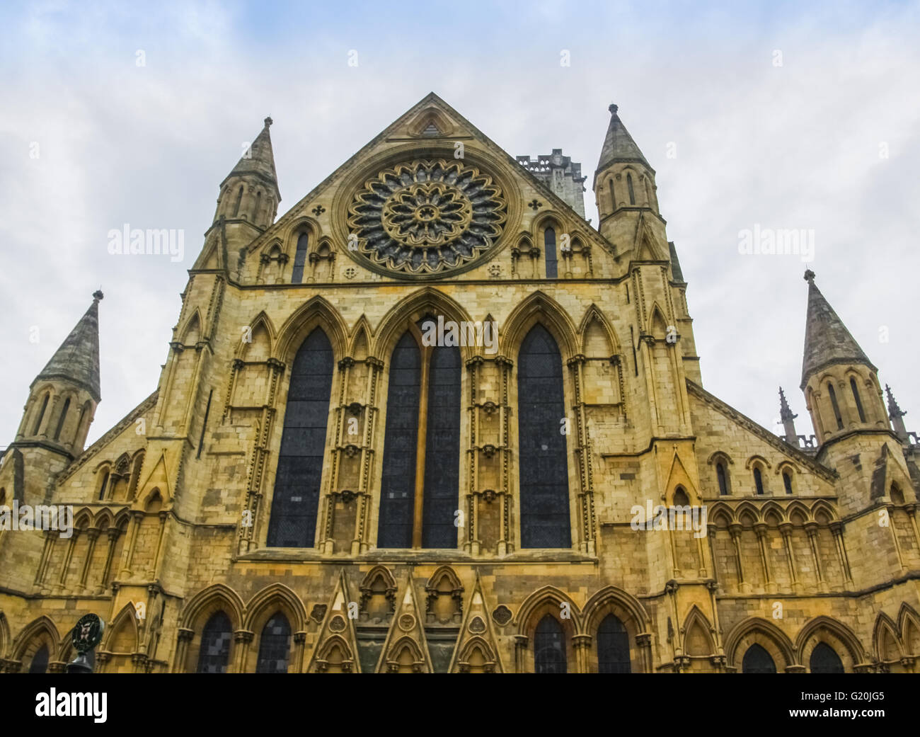 Old england facade hi-res stock photography and images - Alamy