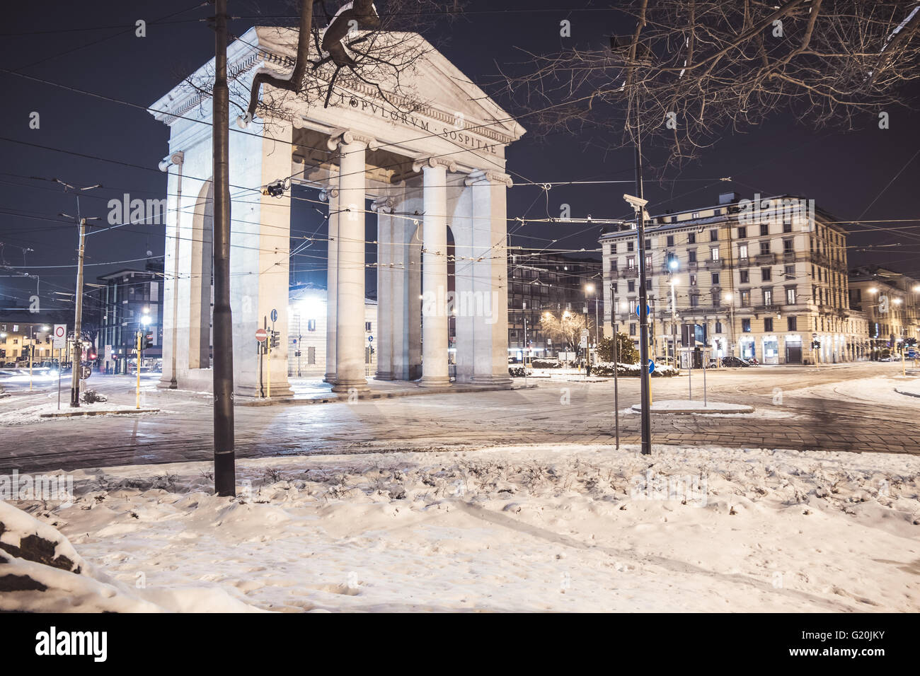 Italy city night plaza hi-res stock photography and images - Alamy