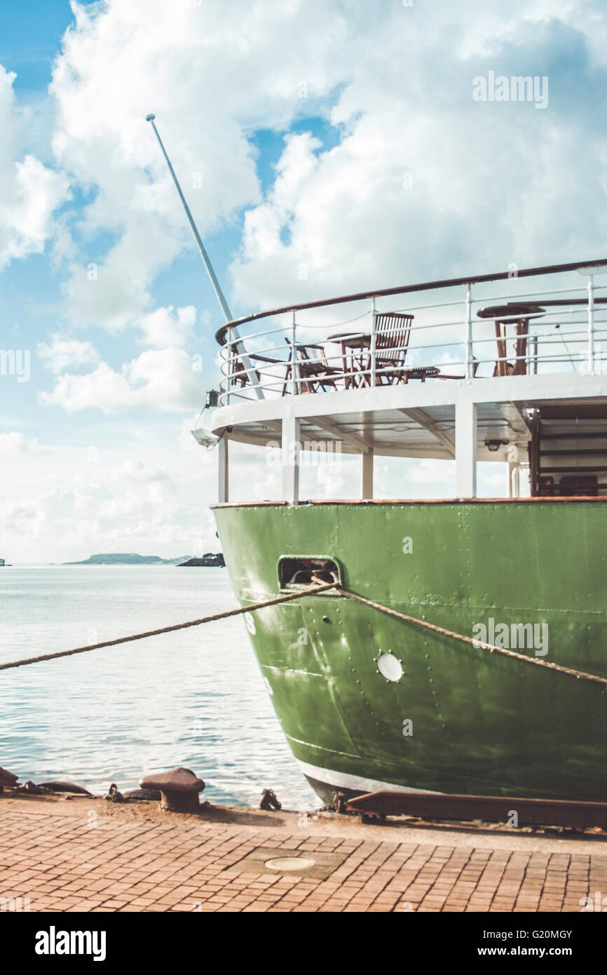 Green bay ship hi-res stock photography and images - Alamy