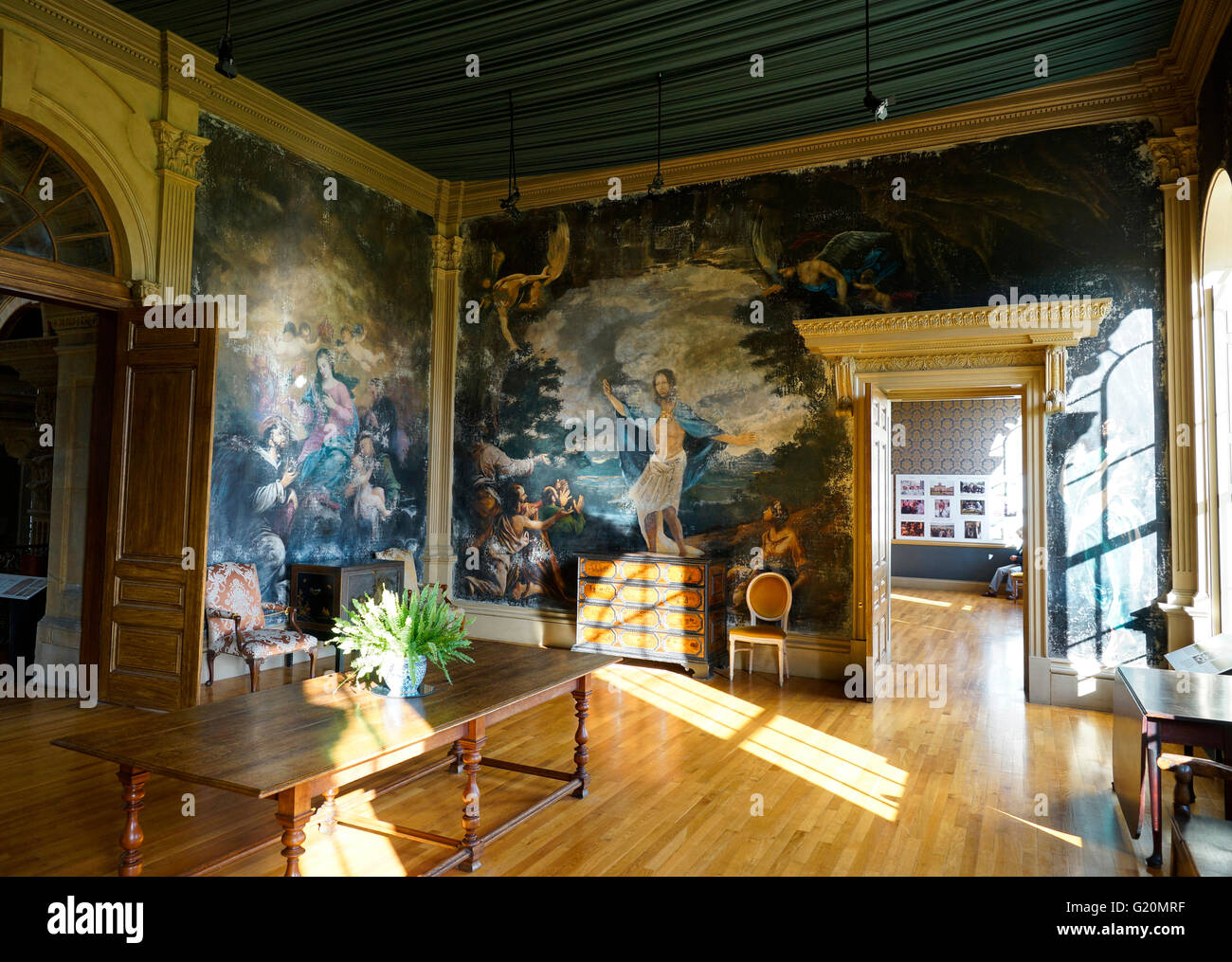 Castle howard interior hi-res stock photography and images - Alamy