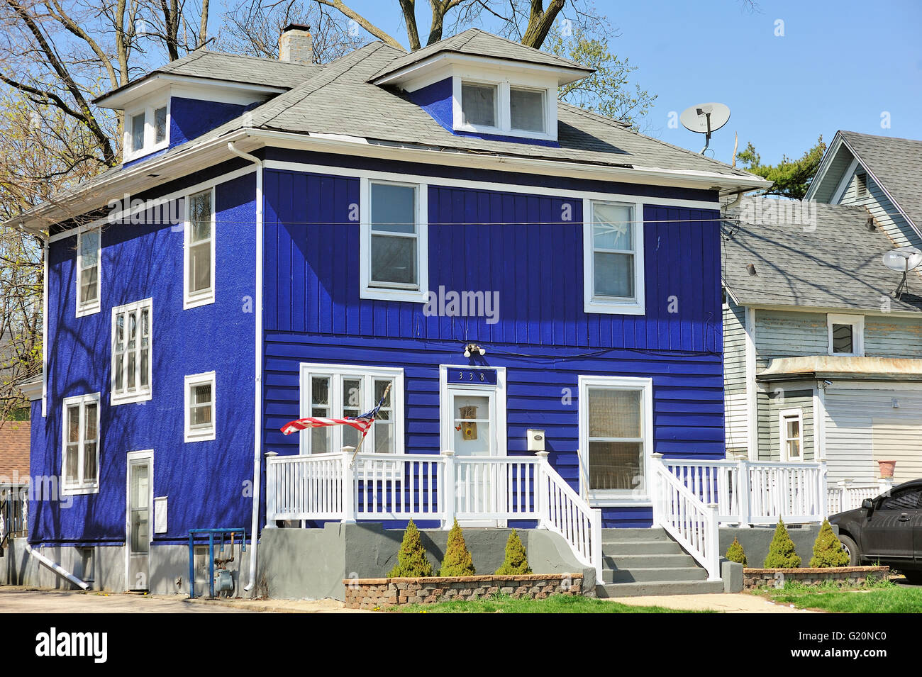 Well maintained homes hi-res stock photography and images - Alamy