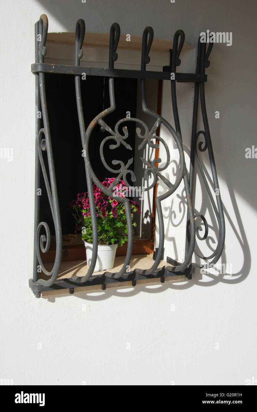 Italian ironwork hi-res stock photography and images - Alamy