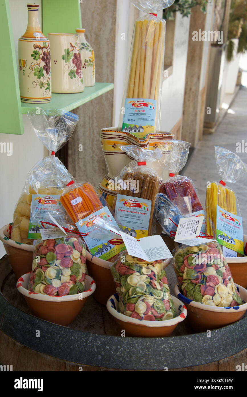 Packets of pasta hi-res stock photography and images - Alamy