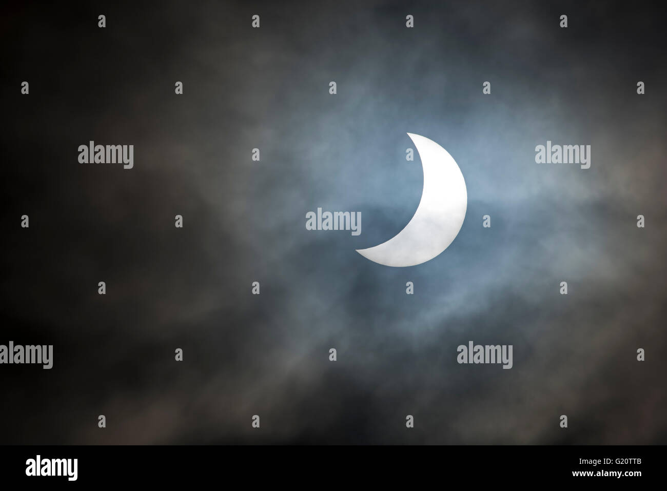 Partial eclipse hi-res stock photography and images - Alamy