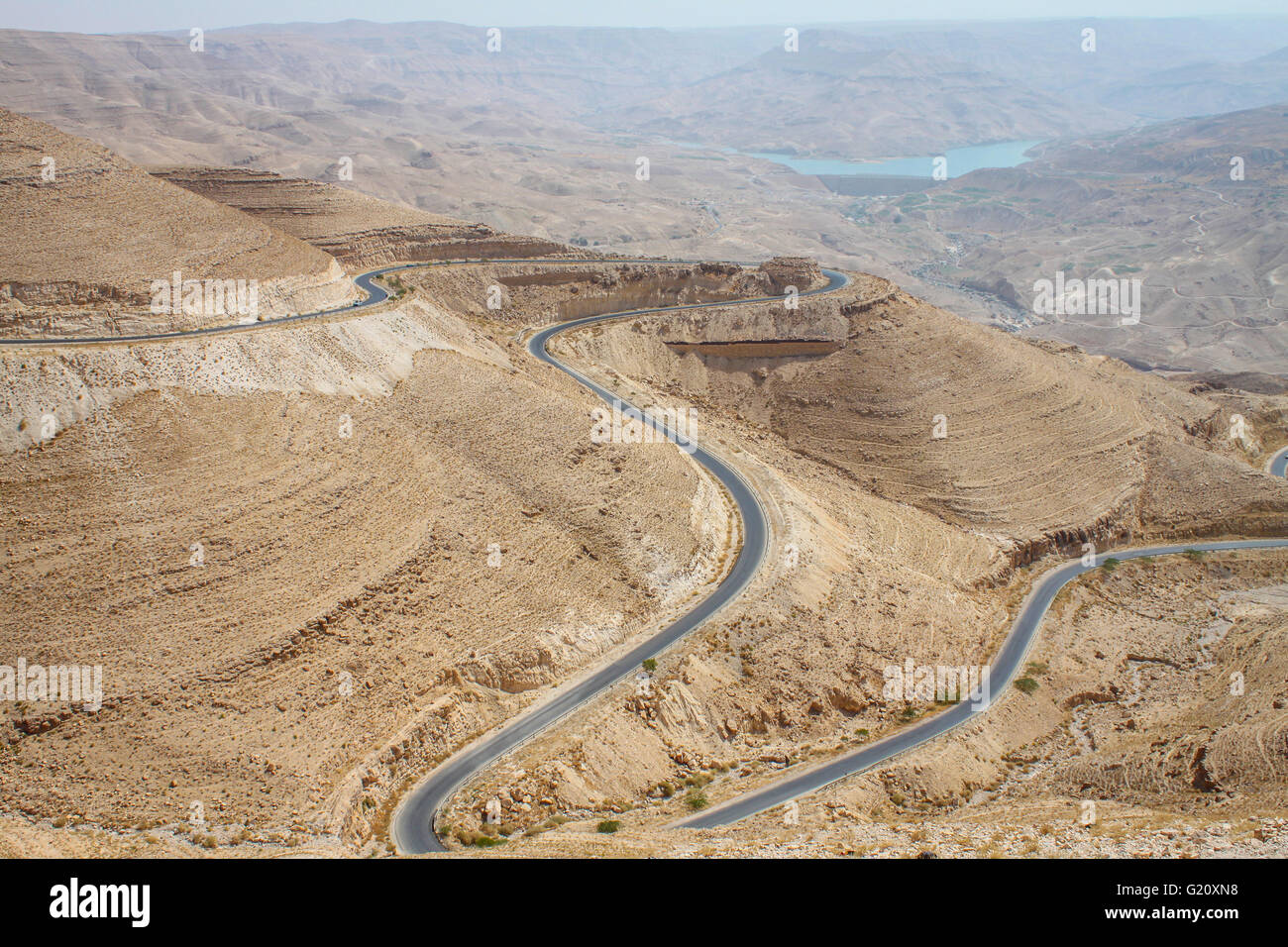 Snake road hi-res stock photography and images - Alamy