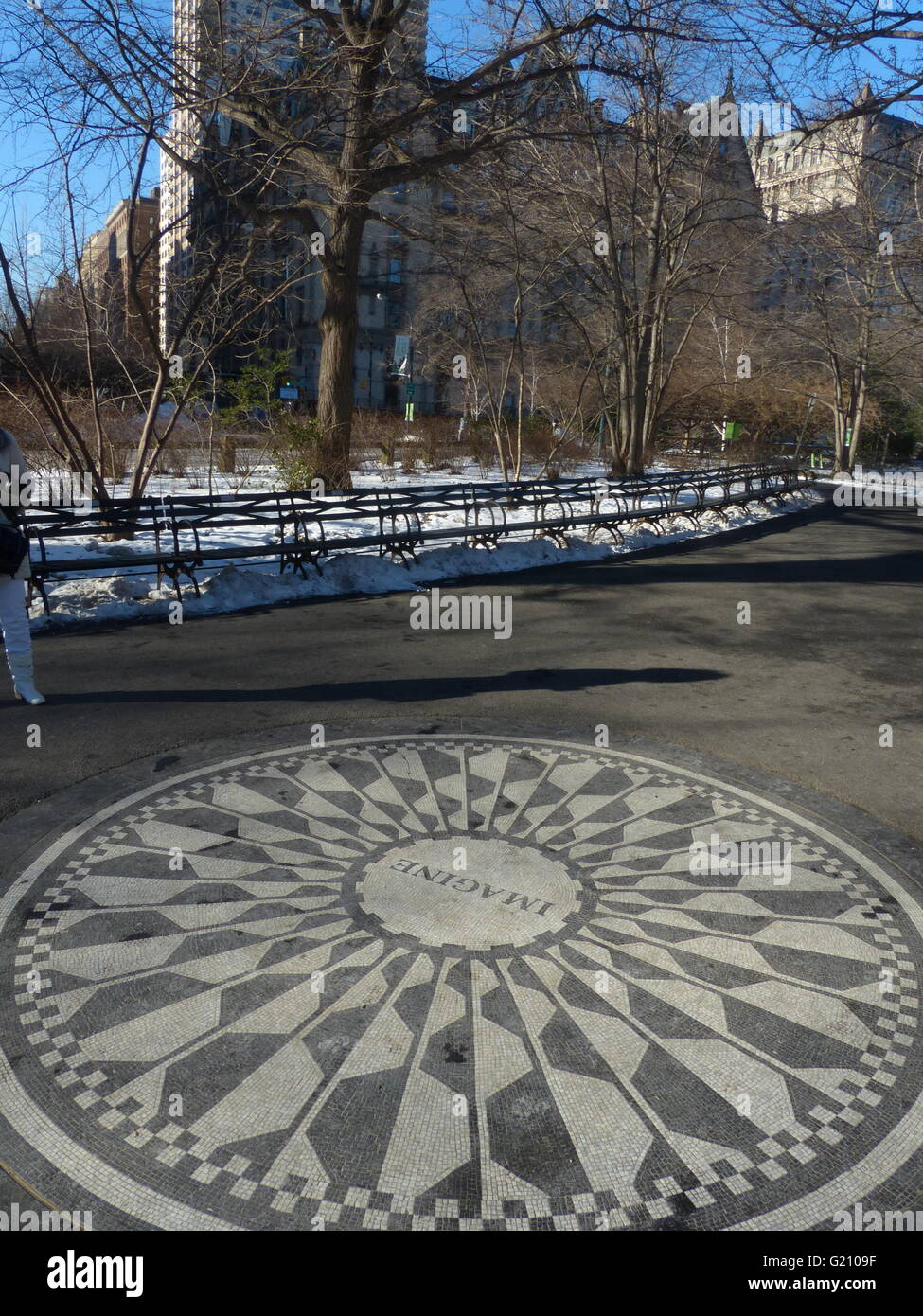 Strawberry fields central park hi-res stock photography and images - Alamy