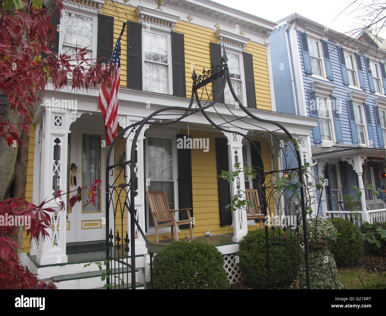 Washington DC, wooden residential houses built in Colonial Architecture ...
