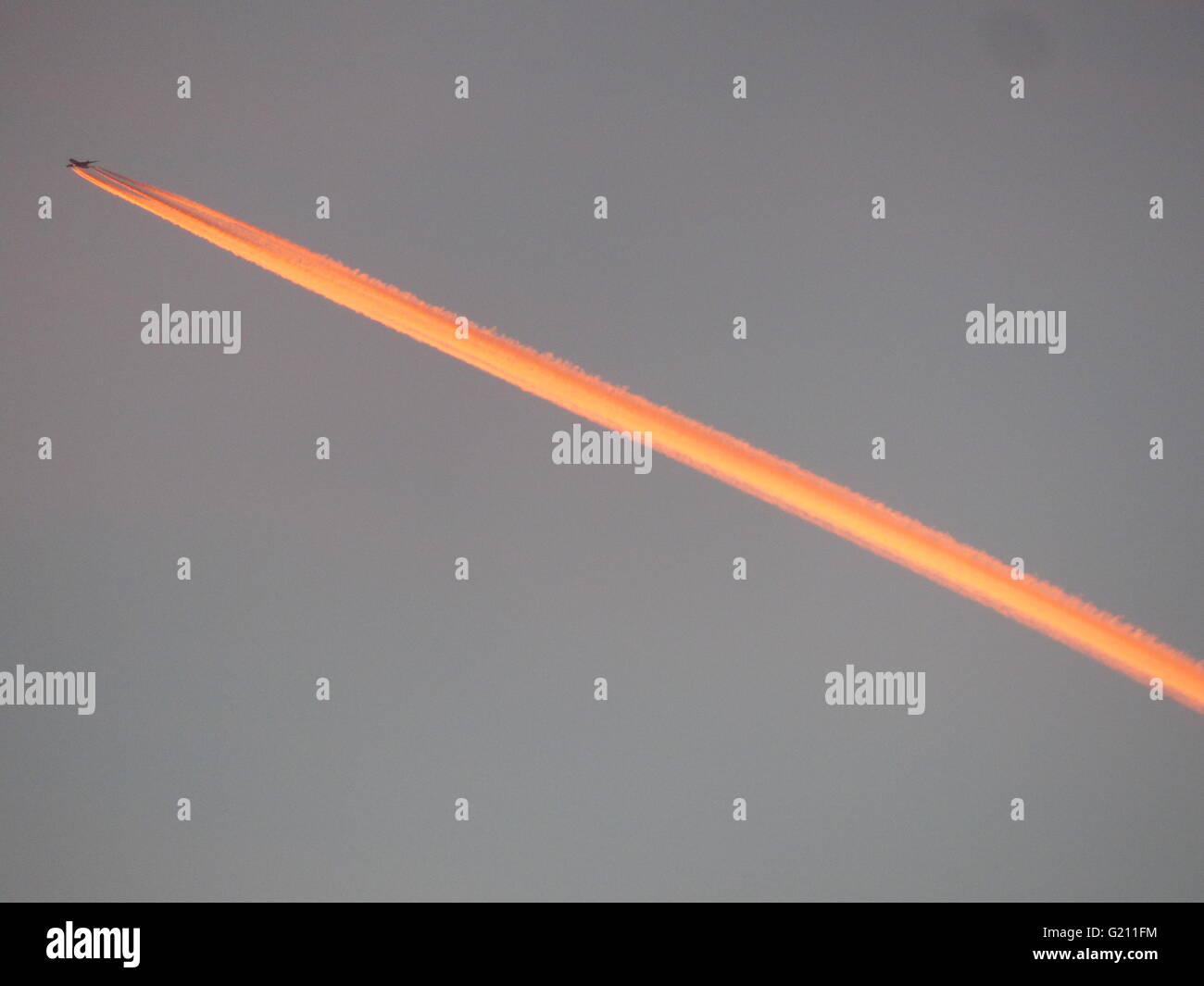 Illuminated orange hi-res stock photography and images - Alamy