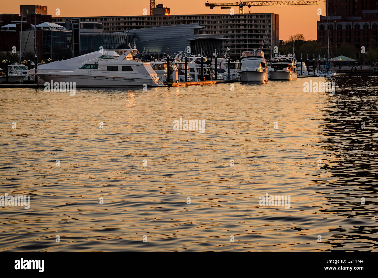 Baltimore harbor sunset hi-res stock photography and images - Alamy