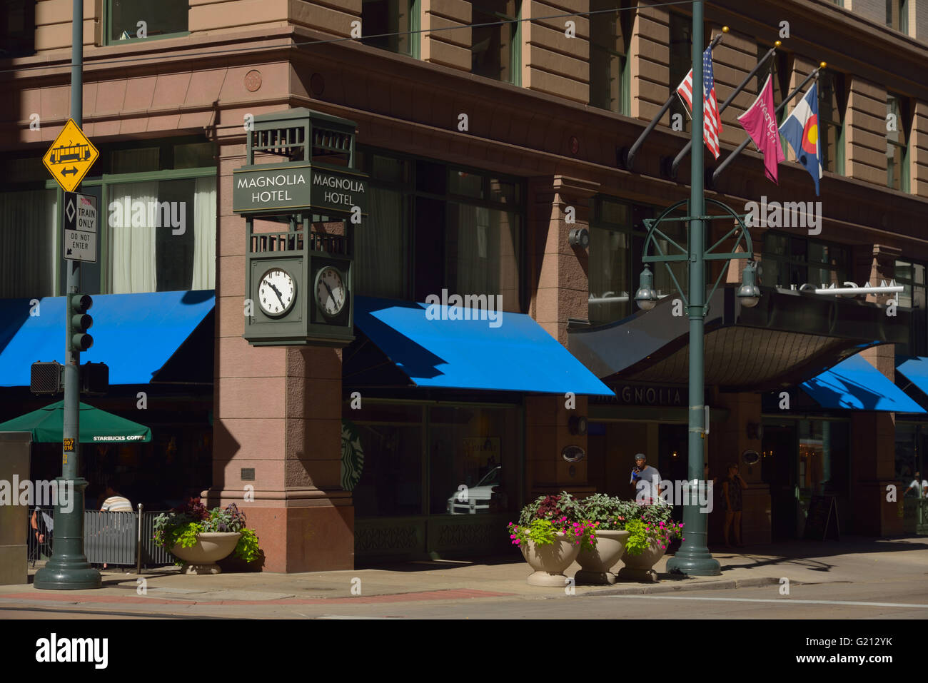 Magnolia building hi-res stock photography and images - Alamy