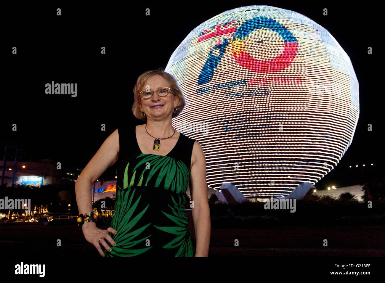 Pasay, Philippines. 21st May, 2016. Ambassador Amanda Gorely pose in ...