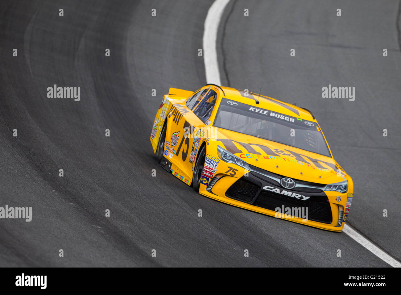 Concord, NC, USA. 21st May, 2016. Kyle Busch (75) practices for The ...