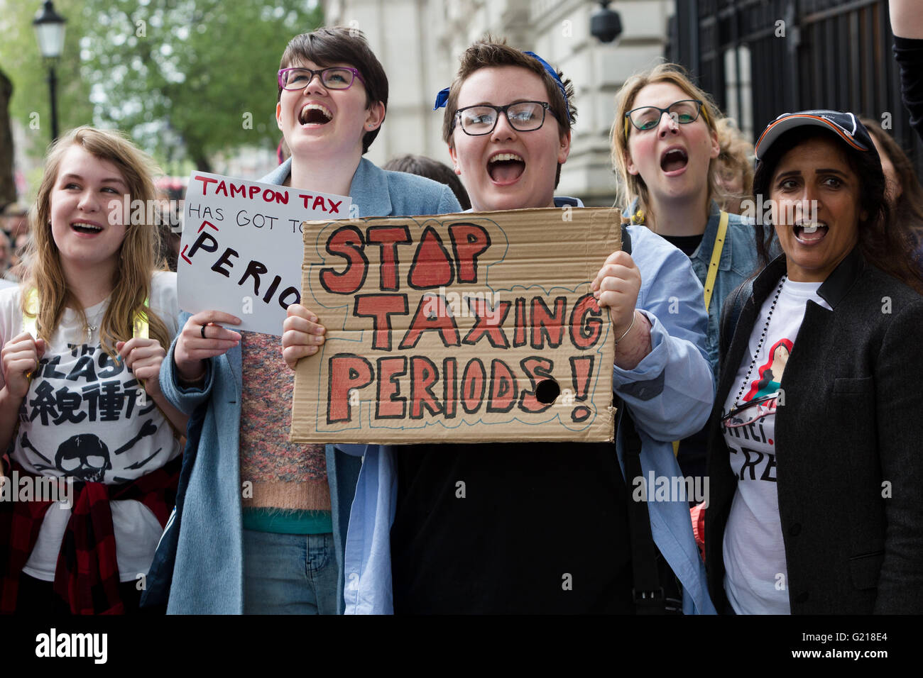 Remove tampon hi-res stock photography and images - Alamy