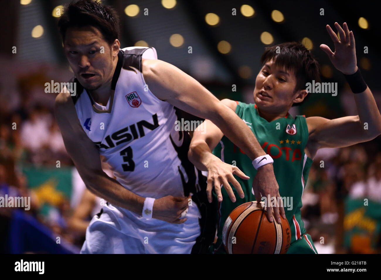 nd Yoyogi Gymnasium, Tokyo, Japan. 21st May, 2016. (L to R) Shinsuke Kashiwagi (SeaHorses ...