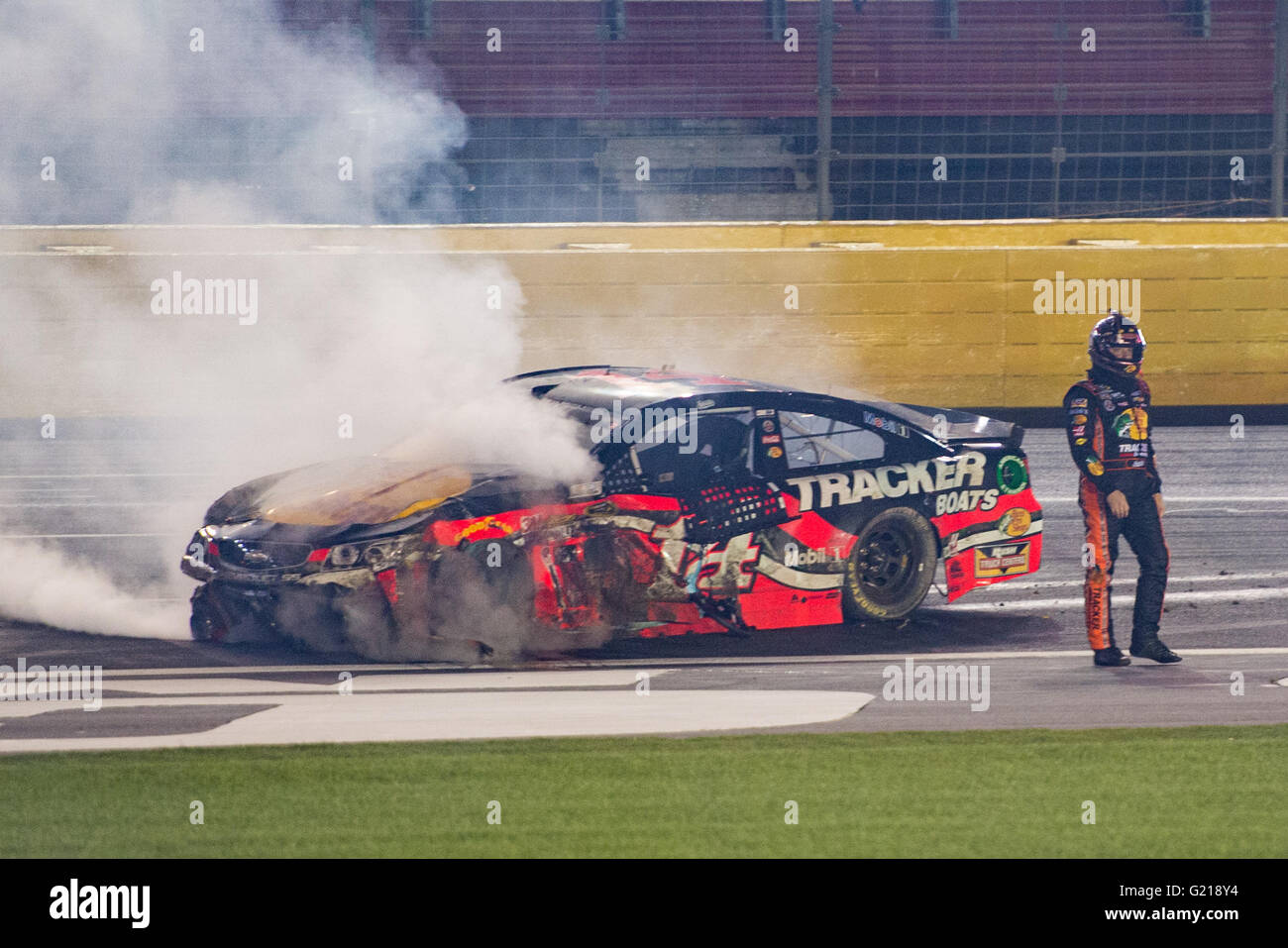 Nascar crash hi-res stock photography and images - Alamy