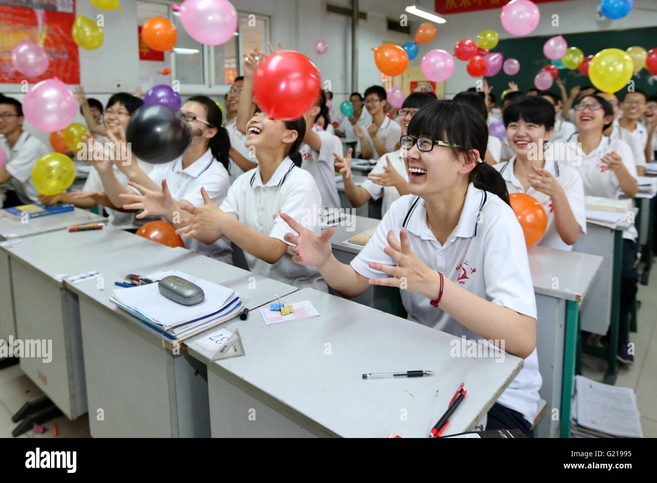 Hengshui, China's Hebei Province. 22nd May, 2016. Senior high Stock ...