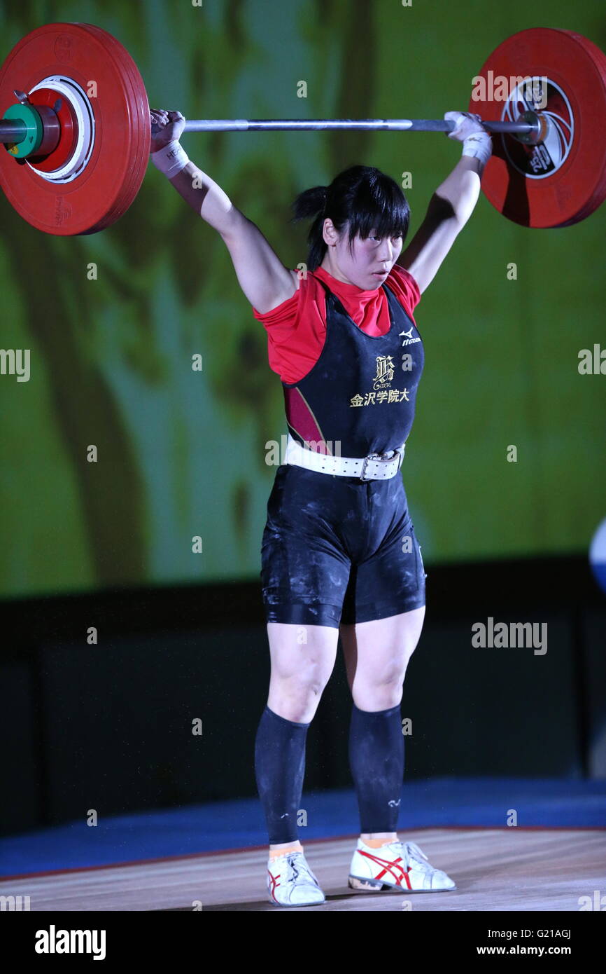 Yamanashi Municipal Gymnasium, Yamanashi, Japan. 22nd May, 2016. Akane ...