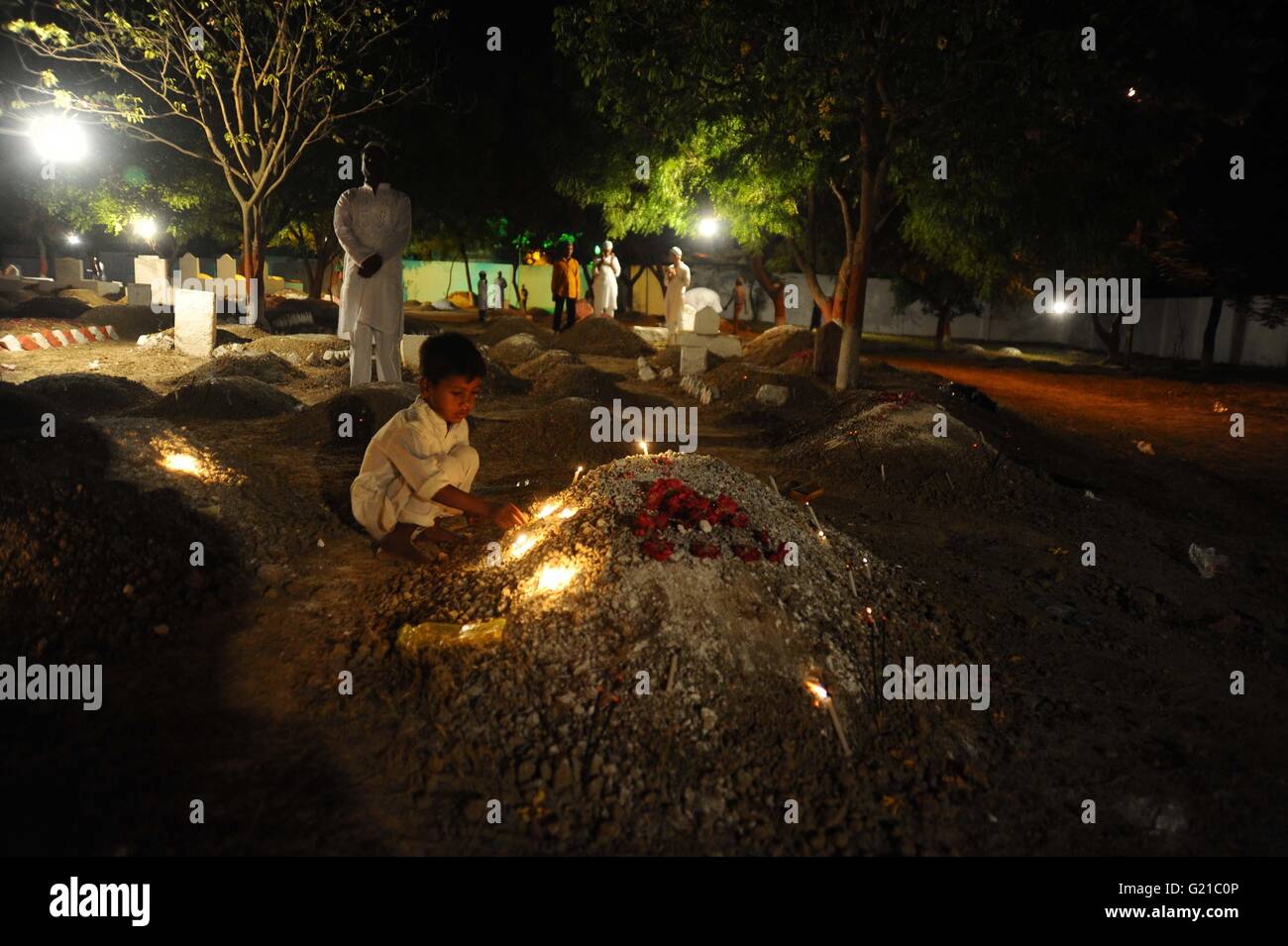 Allahabad, Uttar Pradesh, Indian. 22nd May, 2016. Allahabad: An Indian ...