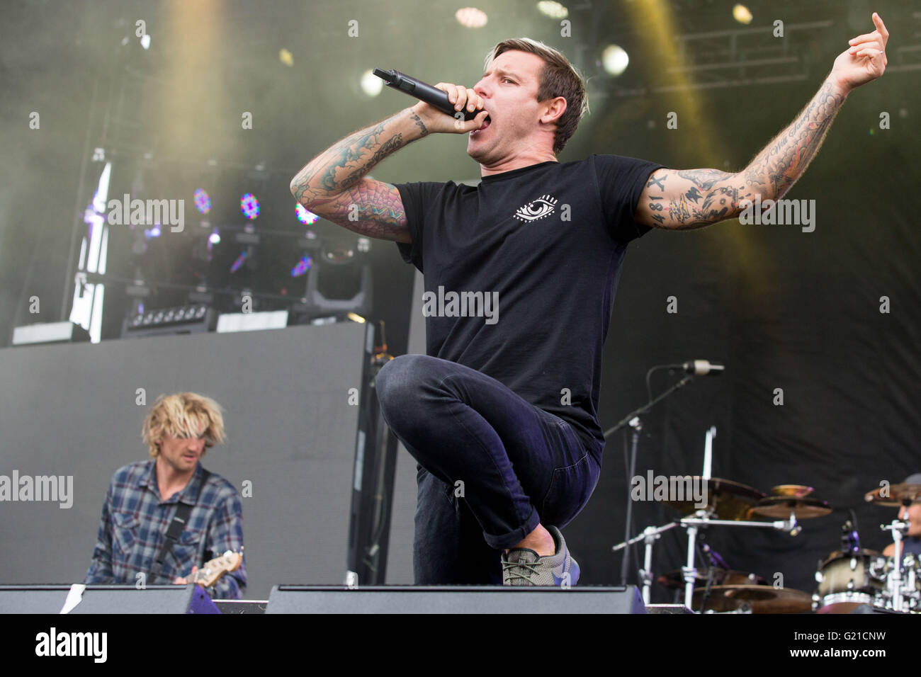 Columbus, Ohio, USA. 21st May, 2016. Singer WINSTON MCCALL of Parkway ...