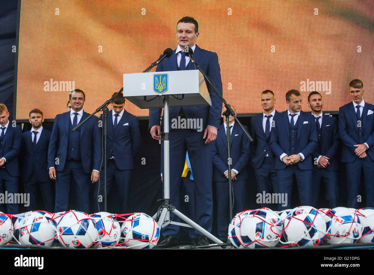 Ukrainian national football team hi-res stock photography and images ...