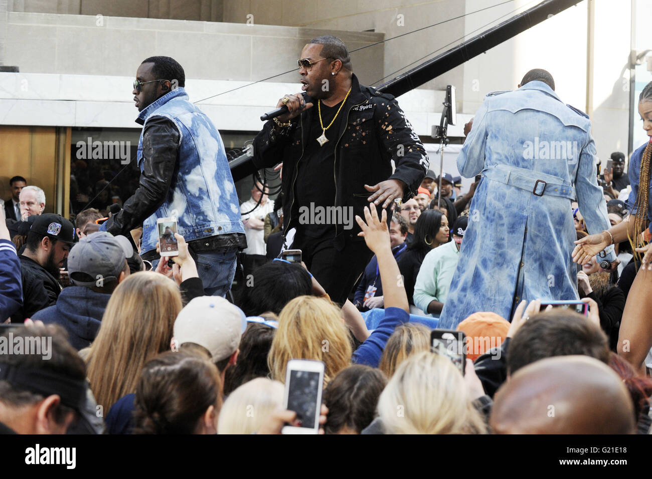 Puff daddy family hi-res stock photography and images - Alamy