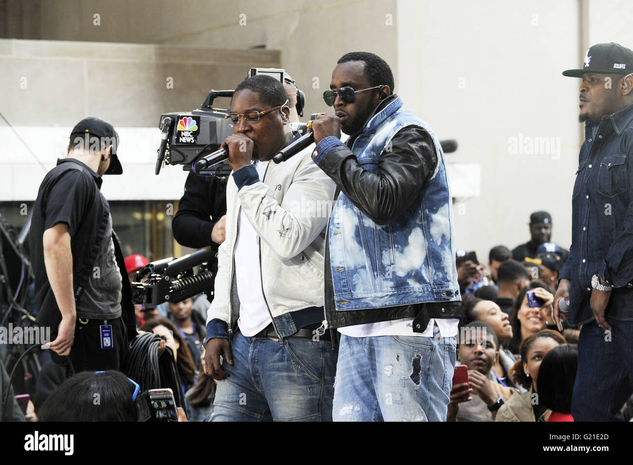 Puff daddy family hi-res stock photography and images - Alamy