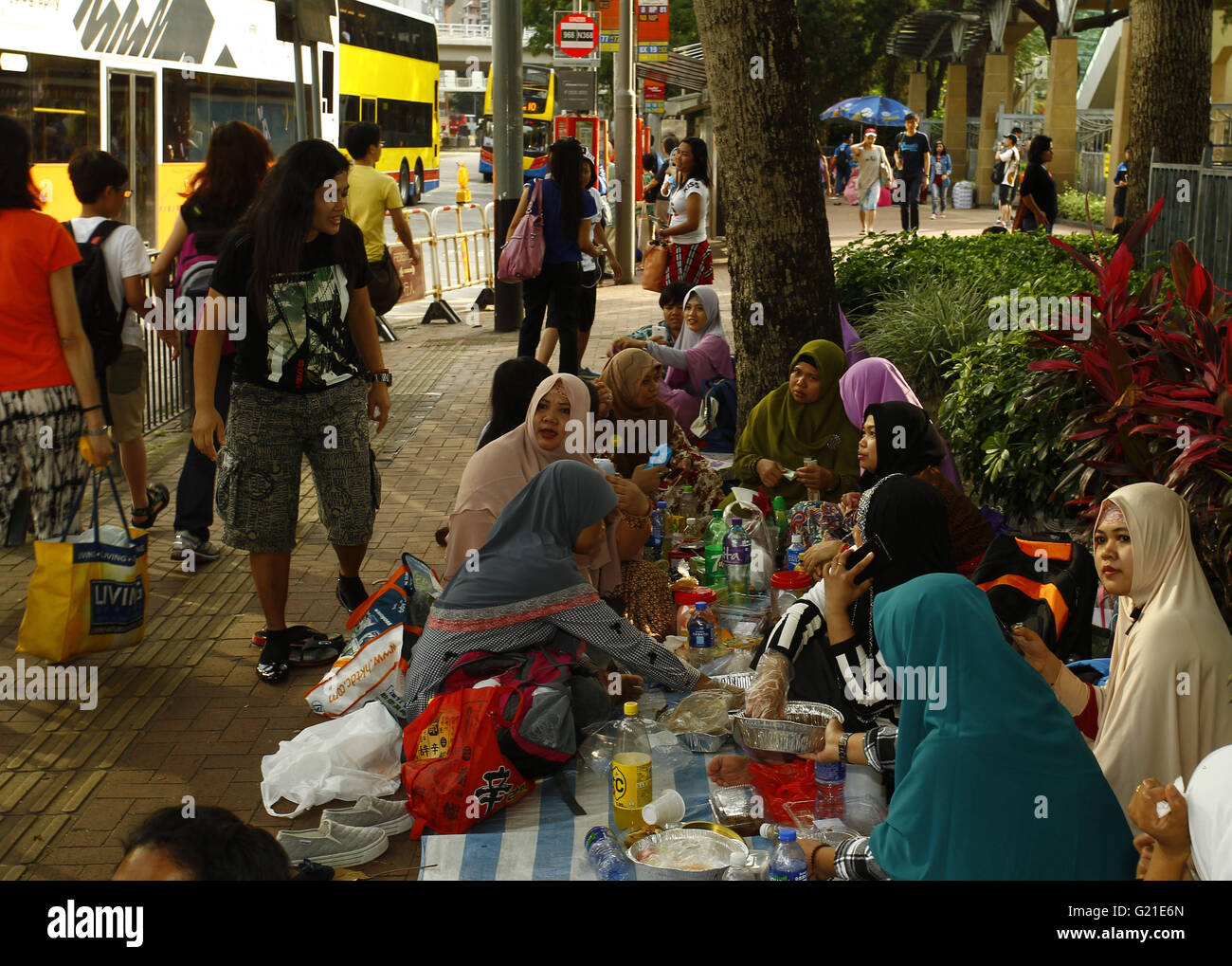 Chat helpers hi-res stock photography and images - Alamy