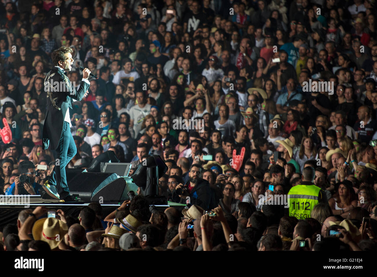 Mika in concert london hi-res stock photography and images - Alamy