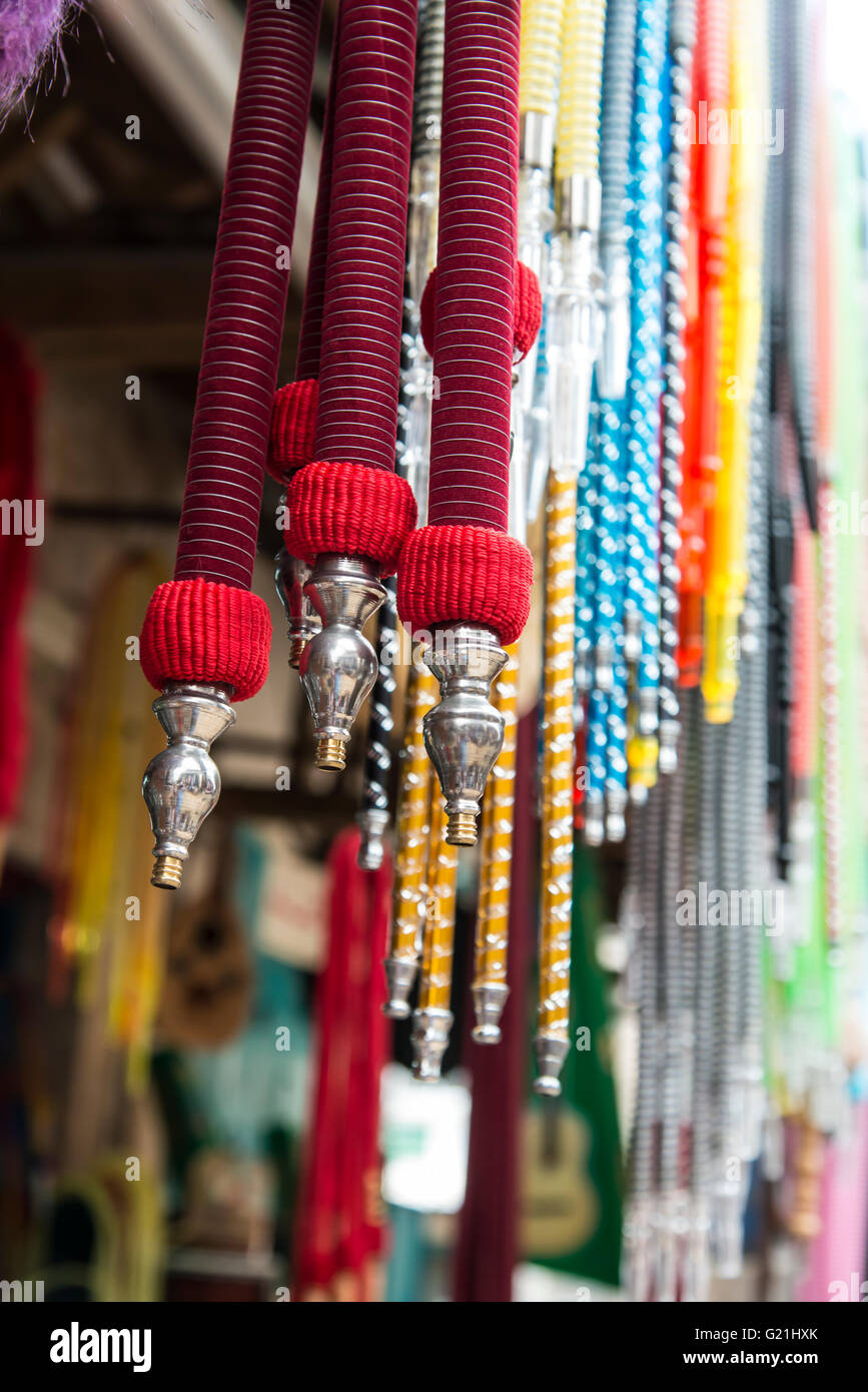 Group smoking hookah hi-res stock photography and images - Alamy