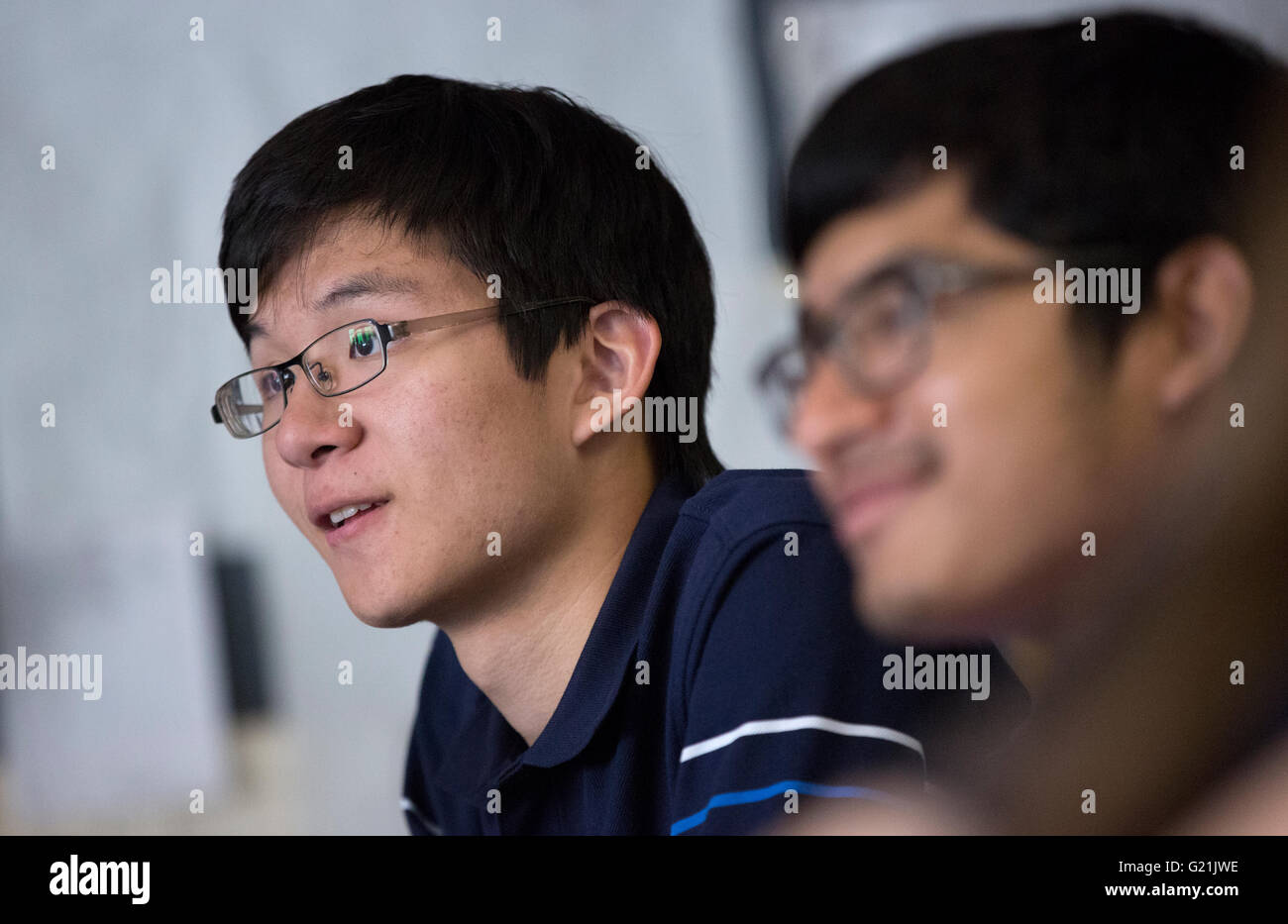 Students science classroom high school hi-res stock photography and ...
