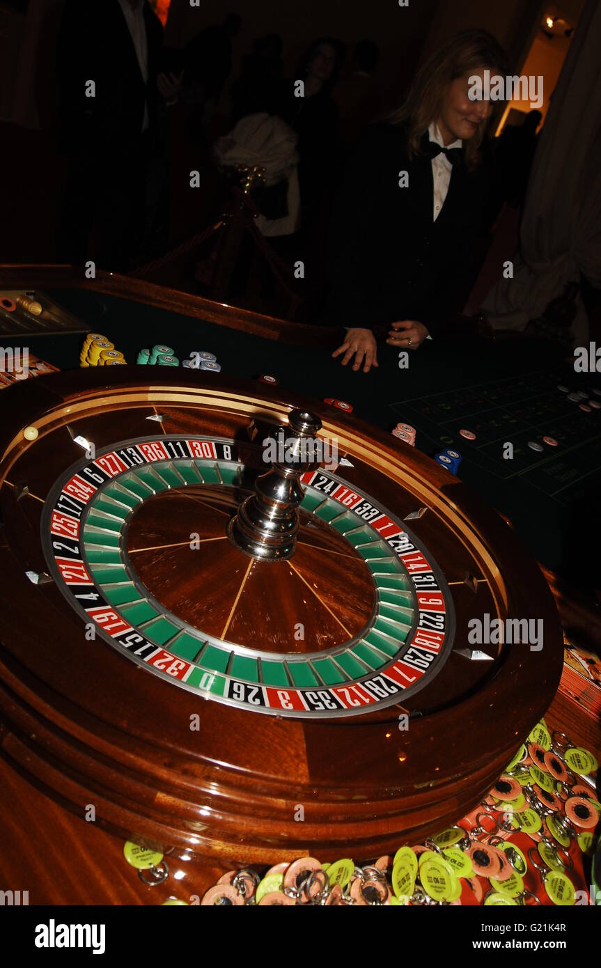 Roulett table hi-res stock photography and images - Alamy