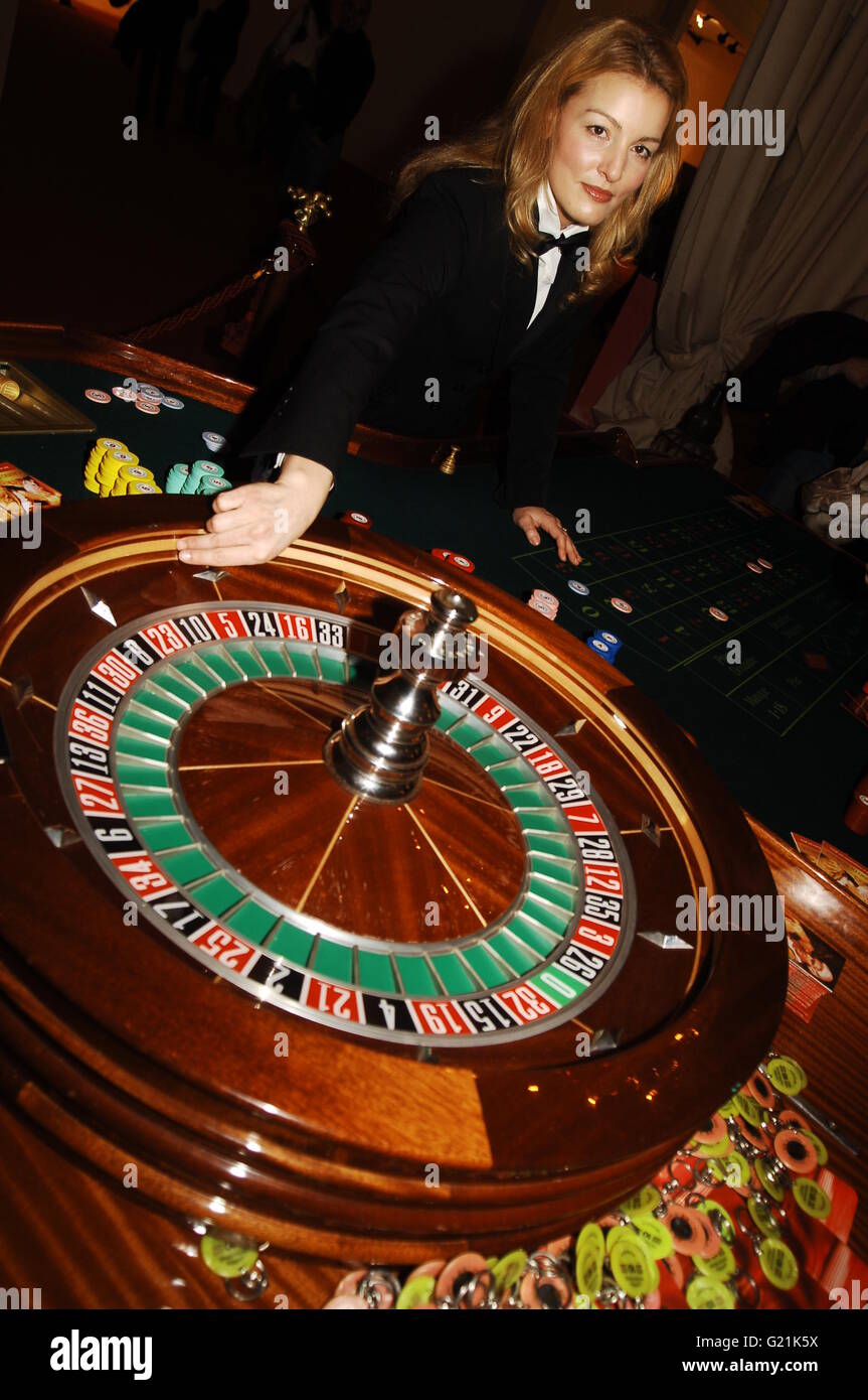 Roulett table hi-res stock photography and images - Alamy