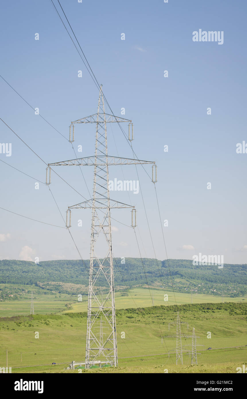Overground electricity lines hi-res stock photography and images - Alamy