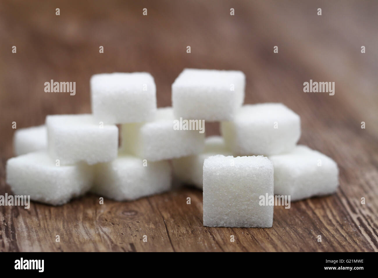 White crystal sugar hi-res stock photography and images - Alamy